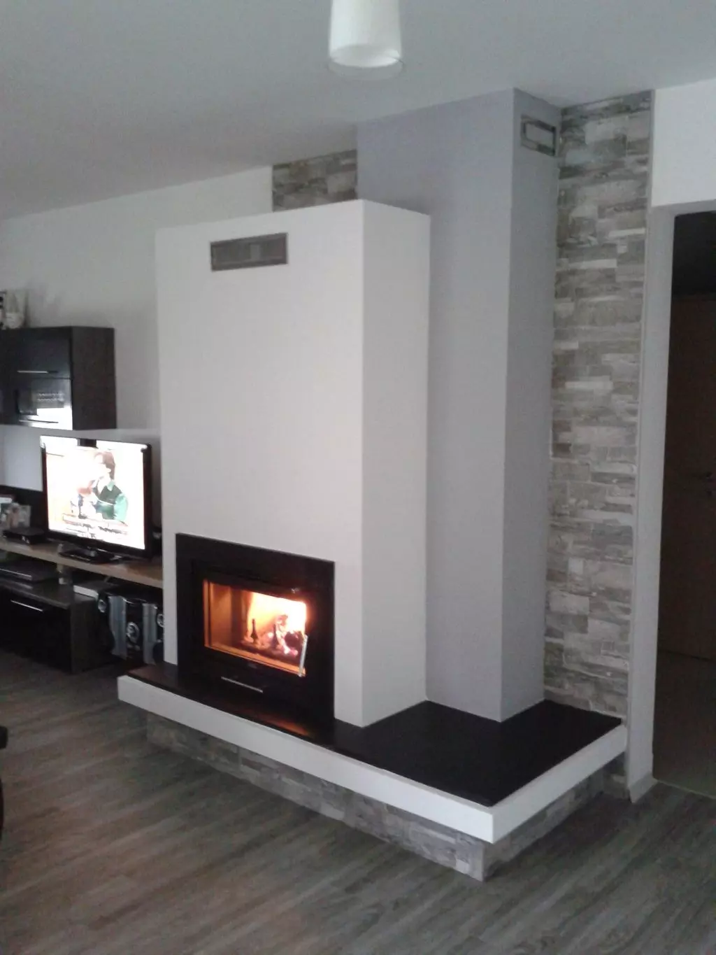 Kvalitetni i povoljni sobni kamini, roštilji i kamini p